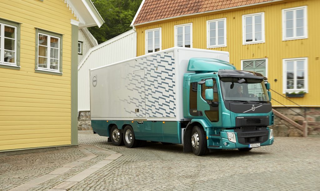 Volvo FE: in arrivo un motore 8 litri da 350 CV e 1.400 Nm di coppia