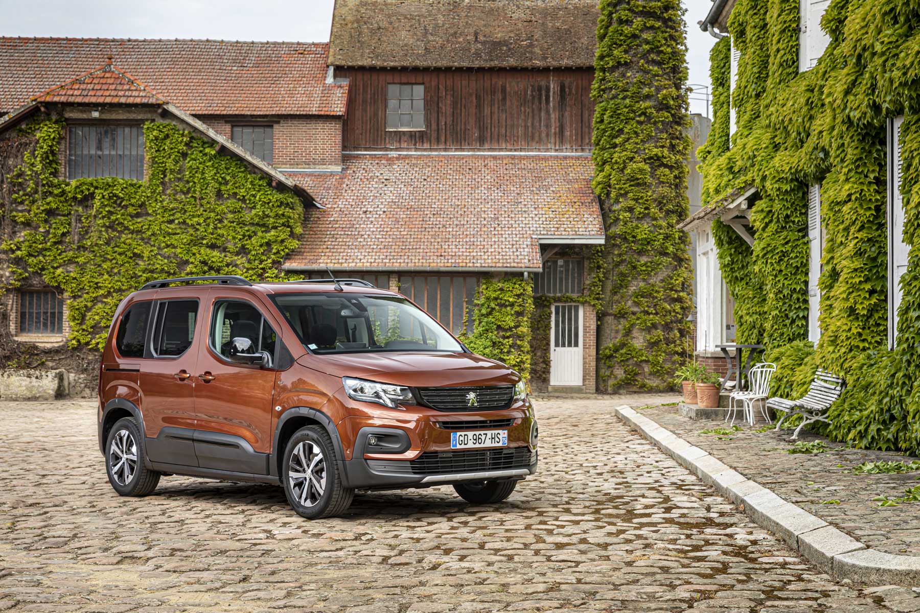 Incentivi statali per la PEUGEOT e-Rifter