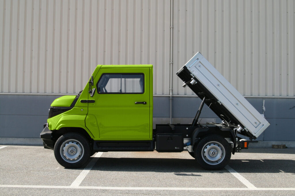 Evum Motors aCar: listino prezzi 2025, dimensioni e consumi