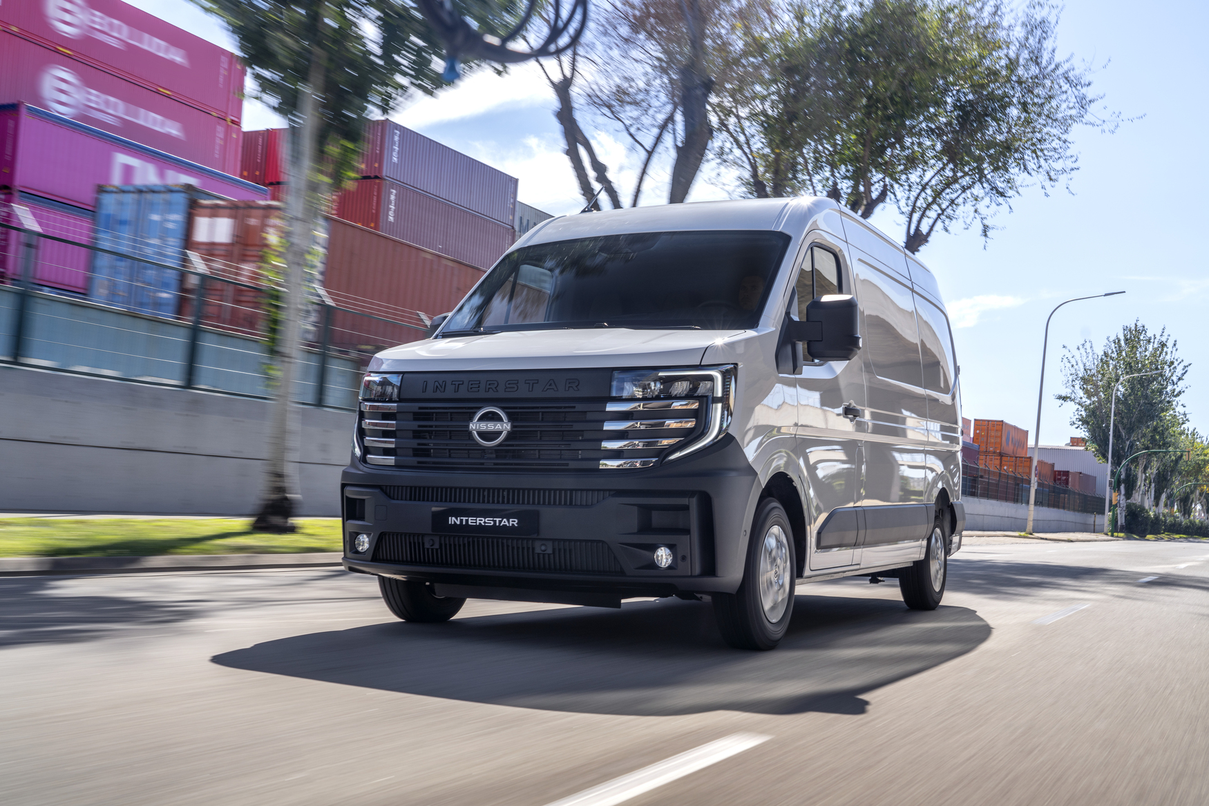 Il nuovo Nissan Interstar arriva in concessionaria - Mezzi Commerciali