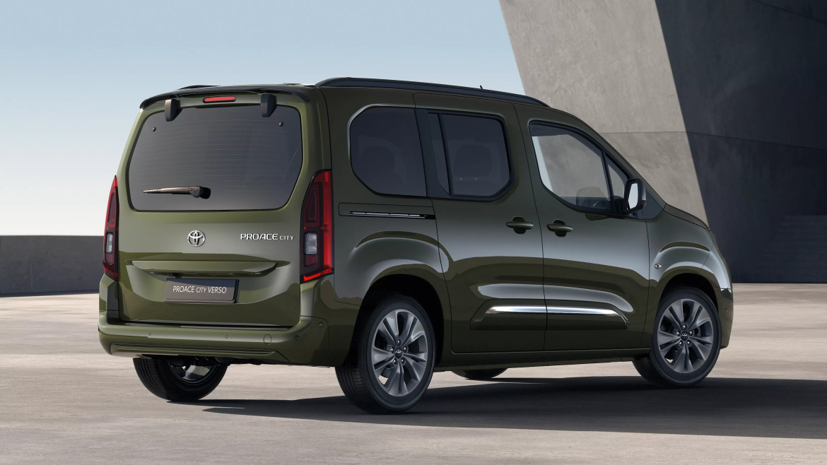 Toyota Proace City Verso: listino prezzi 2025, dimensioni e consumi