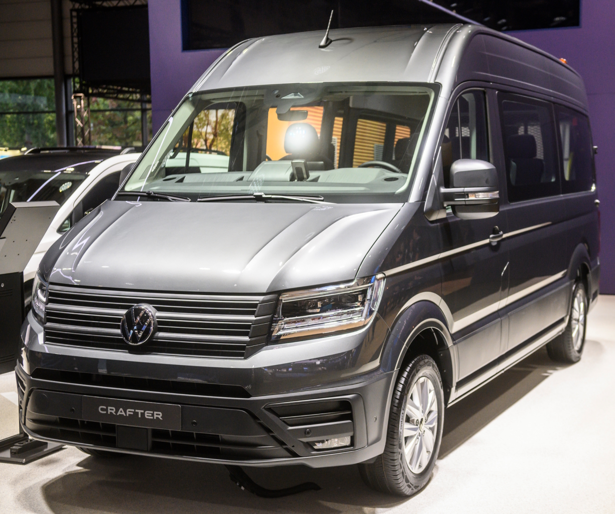 Disponibili nuove varianti Kombi e Van Plus del Volkswagen Crafter ...