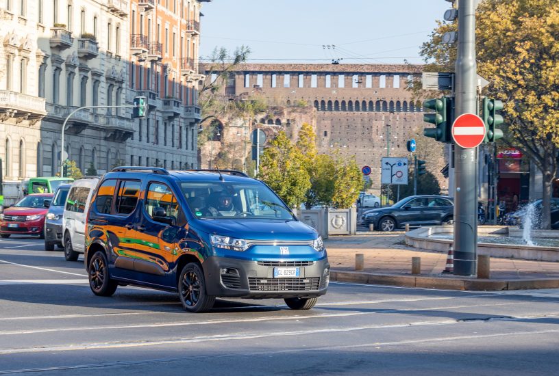 Fiat E-Doblò, la prova del van elettrico da 280 km di autonomia - Mezzi Commerciali