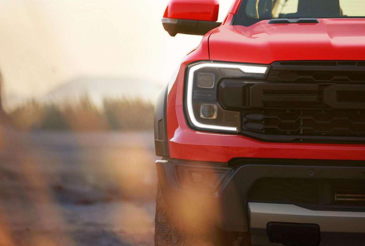 Ford Ranger Raptor 2022 - foto di interni ed esterni - Mezzi Commerciali