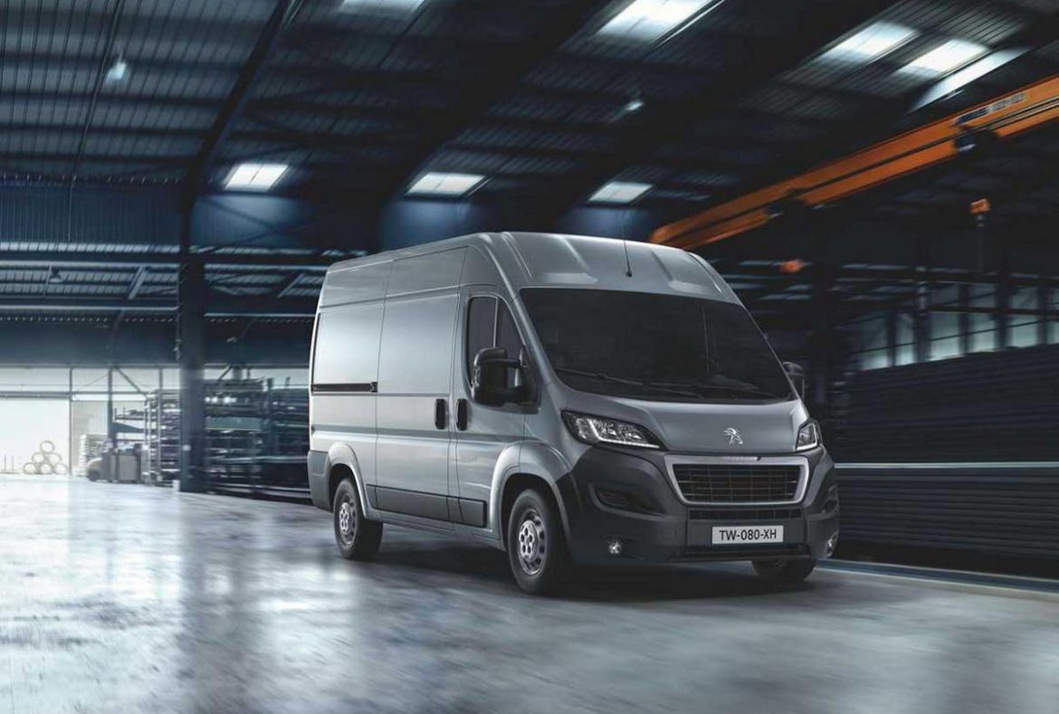 Peugeot eBoxer Furgone elettrico - foto di interni ed esterni - Mezzi ...